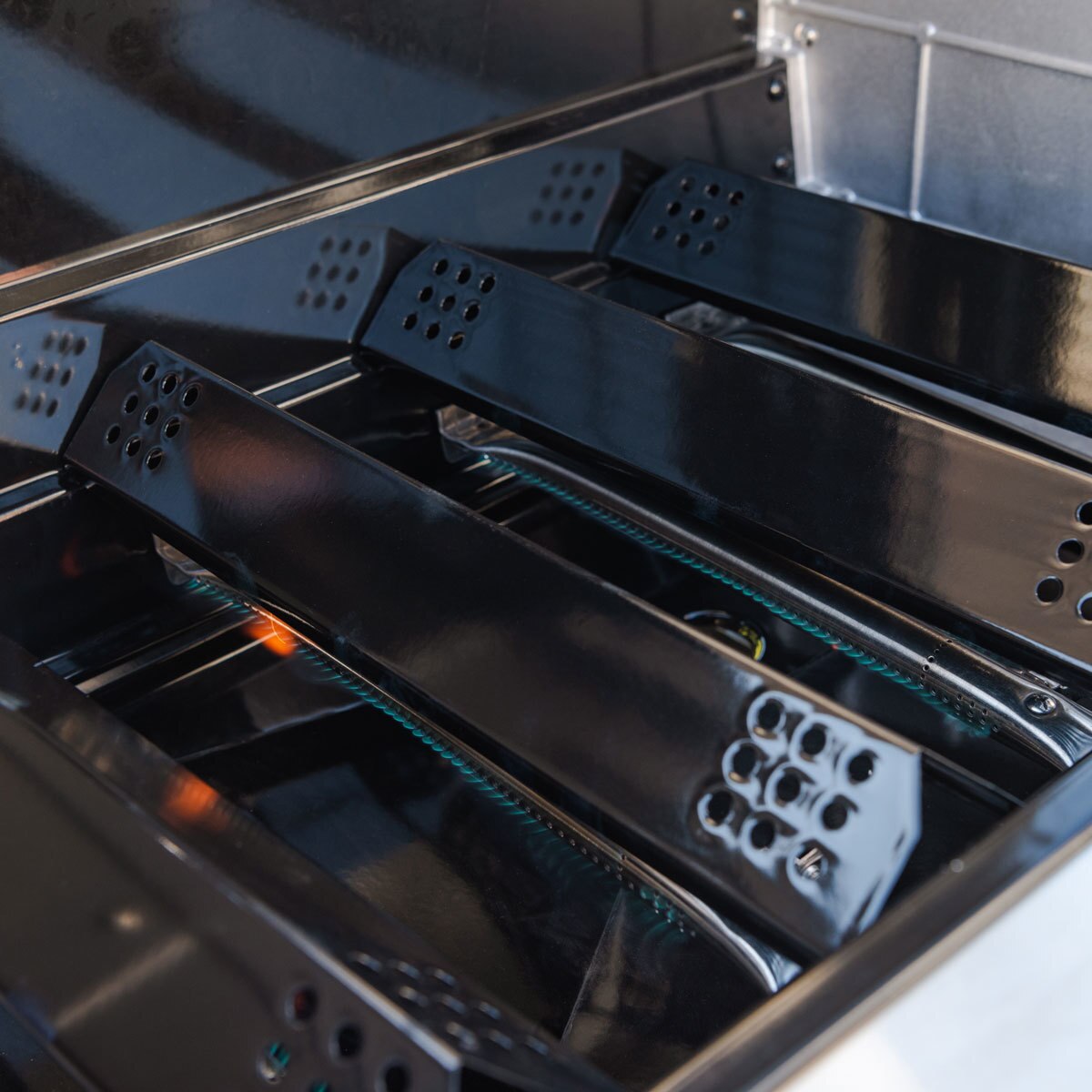 KitchenAid 4 Burner Stainless Steel Gas Barbecue Grill With Side Burner ...