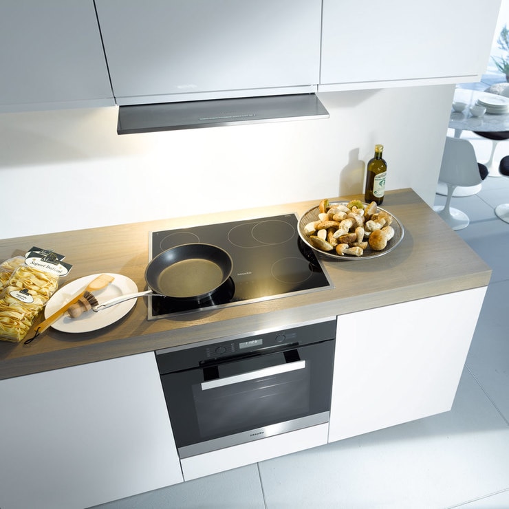 Miele H6400BM, Compact Solo Microwave Oven A Rating in Obisidian Black ...