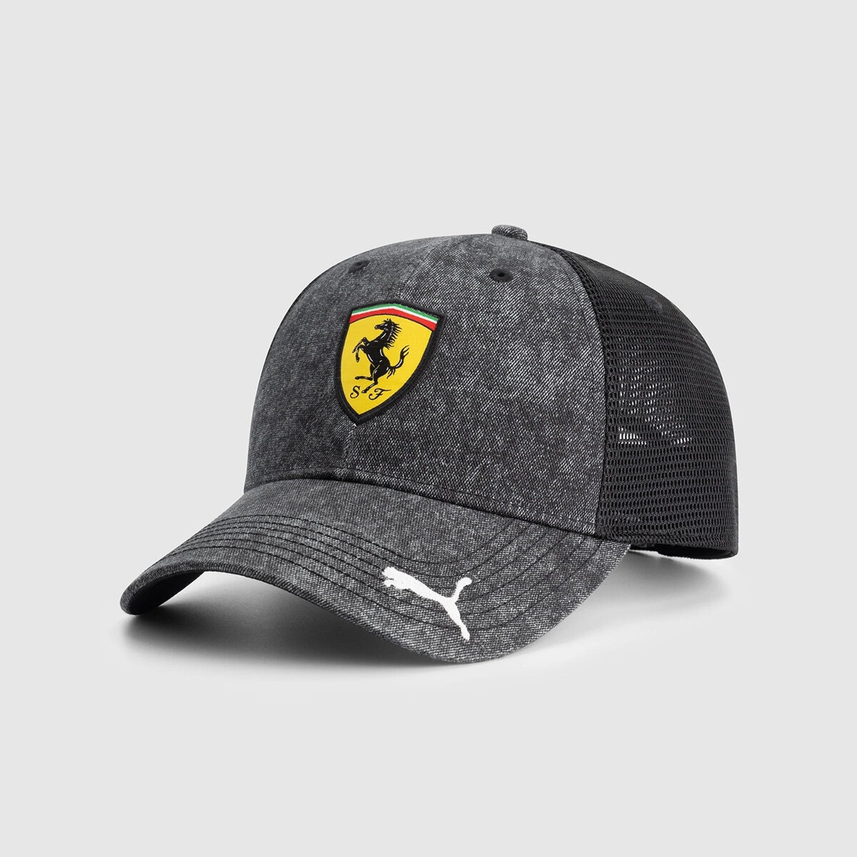 Scuderia Ferrari F1 Unisex Trucker Cap 2025, in Grey/Blac...