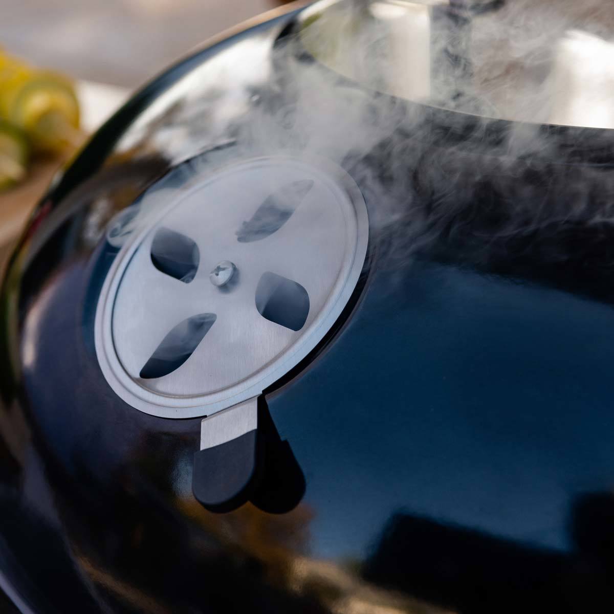 Nexgrill 22" (56 cm) Charcoal Kettle Barbecue With Cart | Costco UK