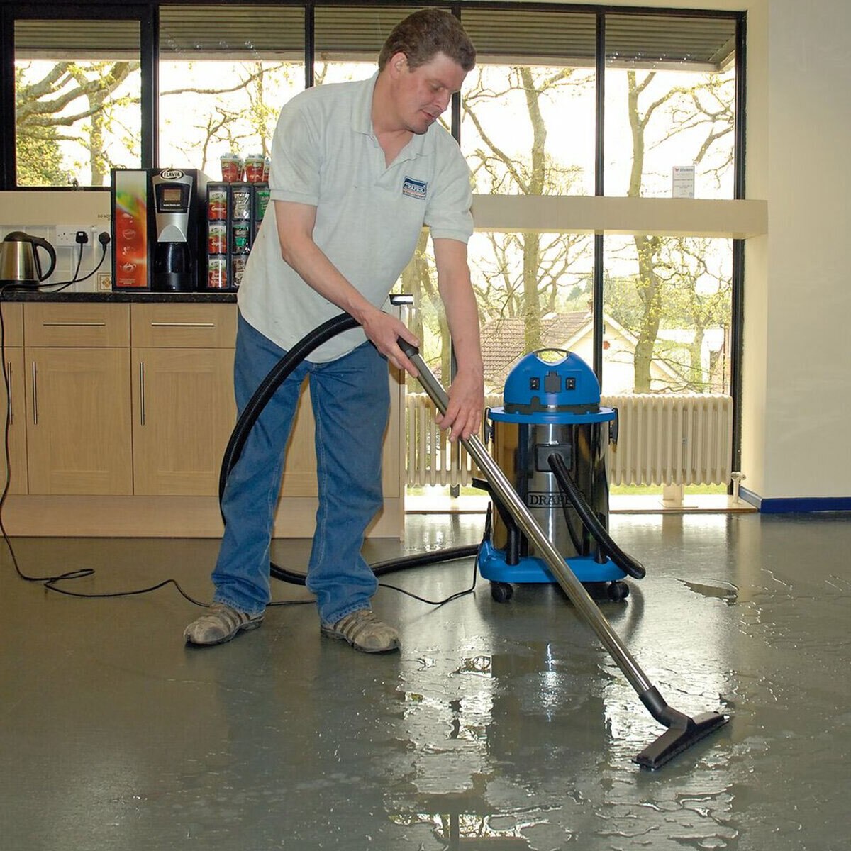Draper Wet & Dry Vacuum Cleaner 50 Litre With 5 Metre Hose at Willie ...