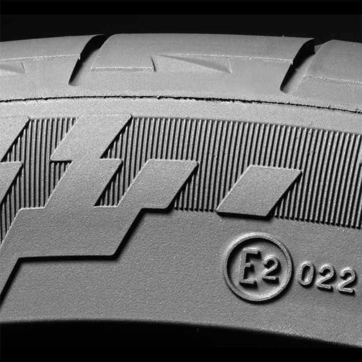 MICHELIN PILOT EXALTO PE2 205/55 ZR16 Y N0 | Costco UK